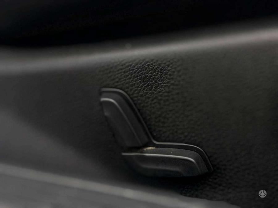 Pelēks Mercedes-Benz c-220 2011 Kauņa, ar dzinēja tilpumu 2.14 L un nobraukumu 266 tūkst. km par 5000 €, foto 20 vietnē AUTOMOTO.COM.LV