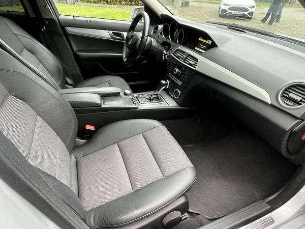 Grey Mercedes-Benz c-220 2011 in Tallinn, with an engine capacity of 2.20 L and mileage of 326 thousand km for 4990 €, photo 11 on AUTOMOTO.COM.LV