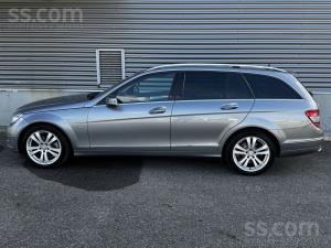 Pelēks Mercedes-Benz c-220 2011 Rīga, ar dzinēja tilpumu 2.20 L un nobraukumu 438 tūkst. km par 6200 €, foto 3 vietnē AUTOMOTO.COM.LV