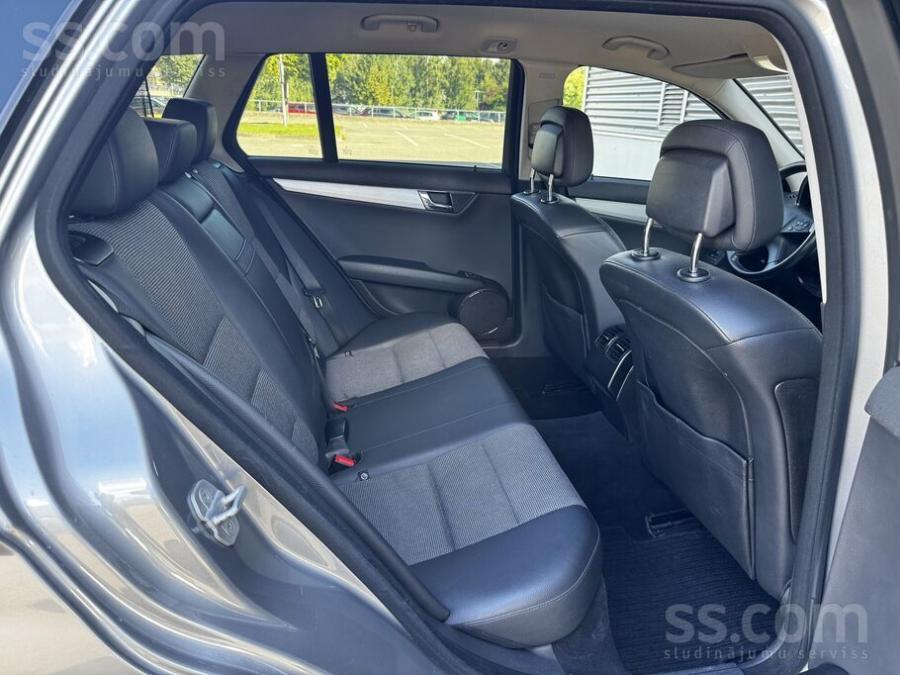 Pelēks Mercedes-Benz c-220 2011 Rīga, ar dzinēja tilpumu 2.20 L un nobraukumu 438 tūkst. km par 6200 €, foto 12 vietnē AUTOMOTO.COM.LV
