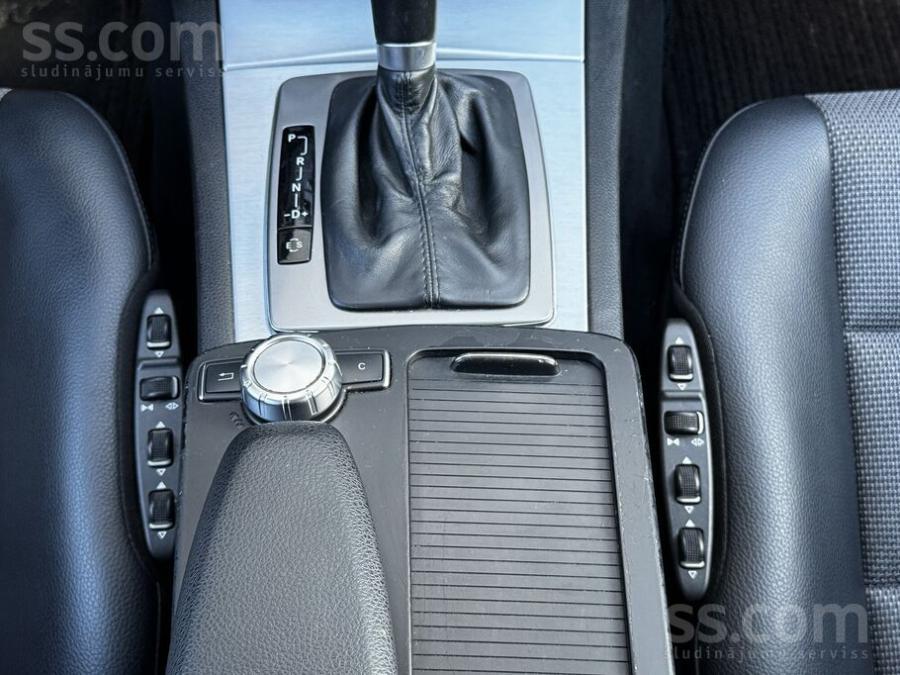 Pelēks Mercedes-Benz c-220 2011 Rīga, ar dzinēja tilpumu 2.20 L un nobraukumu 438 tūkst. km par 6200 €, foto 15 vietnē AUTOMOTO.COM.LV