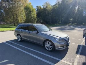 Серый Мерседес Ц 220 2011 в Рига, объемом двигателя 2.20 л и пробегом 350 тыс. км за 6950 €, фото 4 на AUTOMOTO.COM.LV