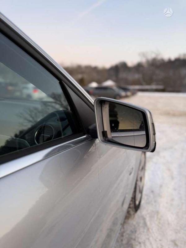 Grey Mercedes-Benz c-220 2012 in Vilnius, with an engine capacity of 2.14 L and mileage of 301 thousand km for 6500 €, photo 5 on AUTOMOTO.COM.LV