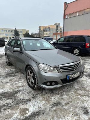 Pelēks Mercedes-Benz c-220 2012 Kauņa, ar dzinēja tilpumu 2.14 L un nobraukumu 335 tūkst. km par 4900 €, foto 4 vietnē AUTOMOTO.COM.LV