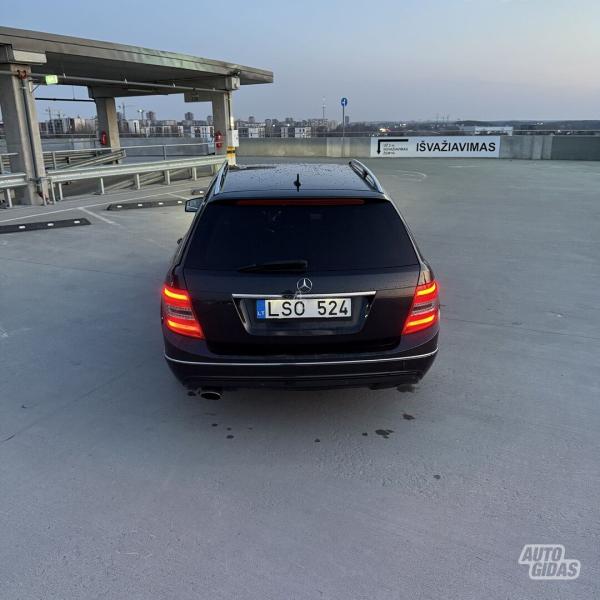 Grey Mercedes-Benz c-220 2012 in Vilnius, with an engine capacity of 2.10 L and mileage of 290 thousand km for 6950 €, photo 8 on AUTOMOTO.COM.LV