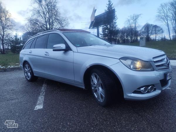 Grey Mercedes-Benz c-220 2012 in Vilnius, with an engine capacity of 2.10 L and mileage of 360 thousand km for 4999 €, photo 2 on AUTOMOTO.COM.LV