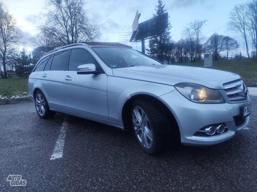 Grey Mercedes-Benz c-220 2012 in Vilnius, with an engine capacity of 2.10 L and mileage of 360 thousand km for 4999 €, photo 2 on AUTOMOTO.COM.LV