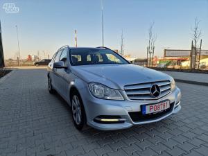 Pelēks Mercedes-Benz c-220 2012 Viļņa, ar dzinēja tilpumu 2.20 L un nobraukumu 261 tūkst. km par 5499 €, foto 4 vietnē AUTOMOTO.COM.LV