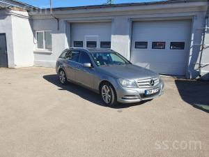 Pelēks Mercedes-Benz c-220 2012 Rīga, ar dzinēja tilpumu 2.10 L un nobraukumu 442 tūkst. km par 4650 €, foto  vietnē AUTOMOTO.COM.LV
