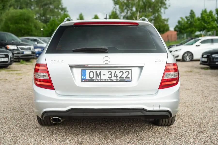 Pelēks Mercedes-Benz c-220 2012 Liepāja, ar dzinēja tilpumu 2.10 L un nobraukumu 263 tūkst. km par 7290 €, foto 7 vietnē AUTOMOTO.COM.LV