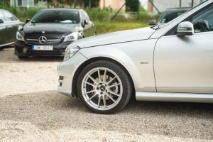 Pelēks Mercedes-Benz c-220 2012 Liepāja, ar dzinēja tilpumu 2.10 L un nobraukumu 263 tūkst. km par 7290 €, foto 15 vietnē AUTOMOTO.COM.LV