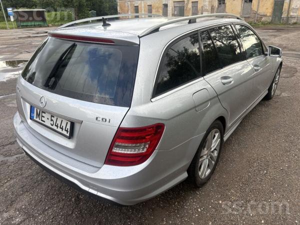 Grey Mercedes-Benz c-220 2012 in Liepaja, with an engine capacity of 2.00 L and mileage of 318 thousand km for 5250 €, photo 3 on AUTOMOTO.COM.LV