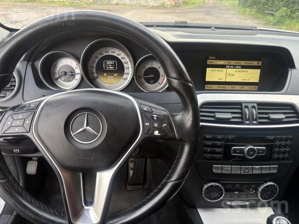 Grey Mercedes-Benz c-220 2012 in Liepaja, with an engine capacity of 2.00 L and mileage of 318 thousand km for 5250 €, photo 8 on AUTOMOTO.COM.LV