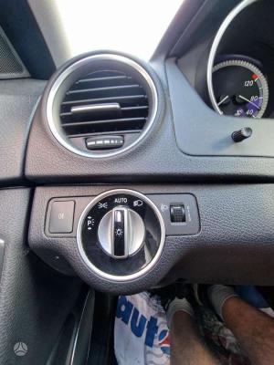 Pelēks Mercedes-Benz c-220 2012 Viļņa, ar dzinēja tilpumu 2.14 L un nobraukumu 257 tūkst. km par 4999 €, foto 9 vietnē AUTOMOTO.COM.LV