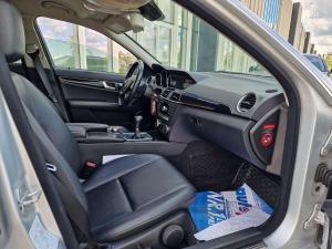 Pelēks Mercedes-Benz c-220 2012 Viļņa, ar dzinēja tilpumu 2.14 L un nobraukumu 257 tūkst. km par 4999 €, foto 16 vietnē AUTOMOTO.COM.LV