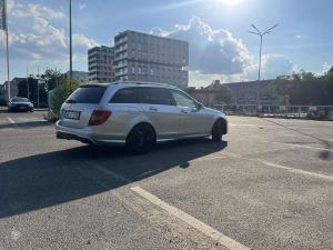 Pelēks Mercedes-Benz c-220 2012 Viļņa, ar dzinēja tilpumu 2.14 L un nobraukumu 360 tūkst. km par 4750 €, foto 5 vietnē AUTOMOTO.COM.LV