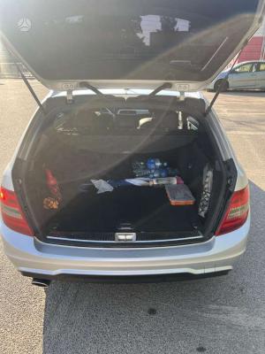 Pelēks Mercedes-Benz c-220 2012 Viļņa, ar dzinēja tilpumu 2.14 L un nobraukumu 360 tūkst. km par 4750 €, foto 13 vietnē AUTOMOTO.COM.LV