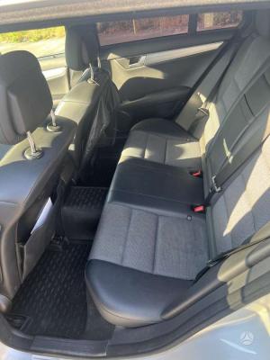 Pelēks Mercedes-Benz c-220 2012 Viļņa, ar dzinēja tilpumu 2.14 L un nobraukumu 360 tūkst. km par 4750 €, foto 14 vietnē AUTOMOTO.COM.LV