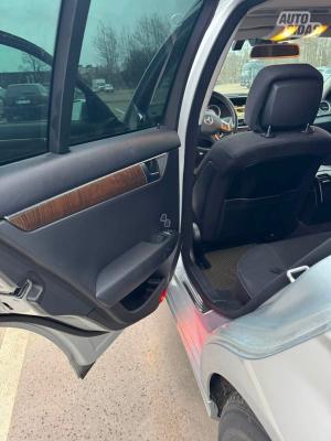 Grey Mercedes-Benz c-220 2012 in Kaunas, with an engine capacity of 2.10 L and mileage of 391 thousand km for 5550 €, photo 11 on AUTOMOTO.COM.LV