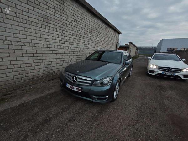 Pelēks Mercedes-Benz c-220 2012 Viļņa, ar dzinēja tilpumu 2.14 L un nobraukumu 0 tūkst. km par 8100 €, foto 1 vietnē AUTOMOTO.COM.LV