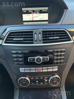 Pelēks Mercedes-Benz c-220 2013 Rīga, ar dzinēja tilpumu 2.20 L un nobraukumu 256 tūkst. km par 7000 €, foto 13 vietnē AUTOMOTO.COM.LV