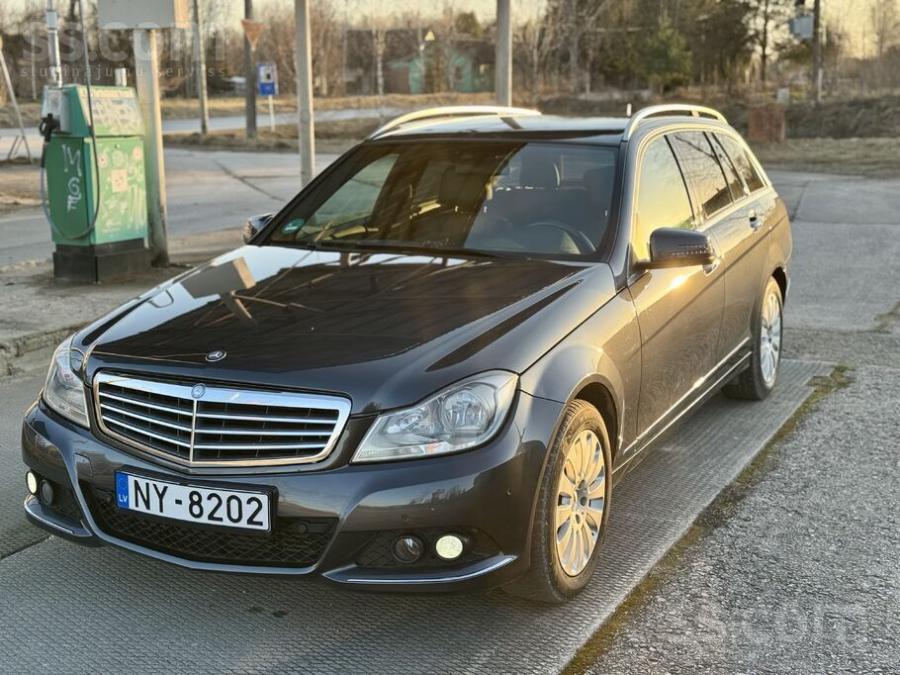 Серый Мерседес Ц 220 2013 в Рига, объемом двигателя 2.20 л и пробегом 204 тыс. км за 8540 €, фото 4 на AUTOMOTO.COM.LV