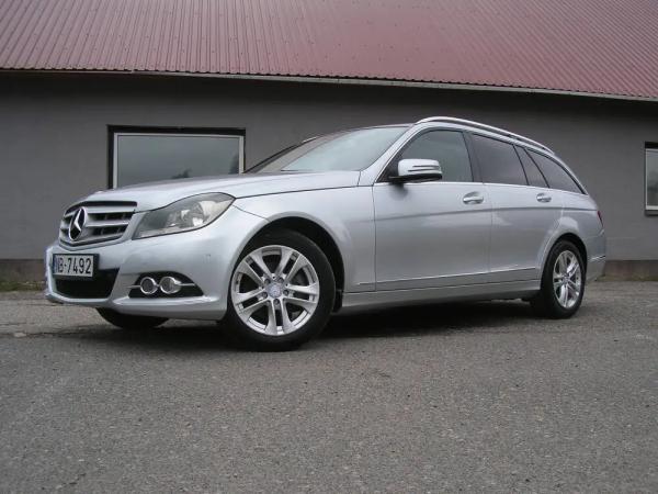 Grey Mercedes-Benz c-220 2013 in Sigulda, with an engine capacity of 2.20 L and mileage of 372 thousand km for 5850 €, photo 1 on AUTOMOTO.COM.LV
