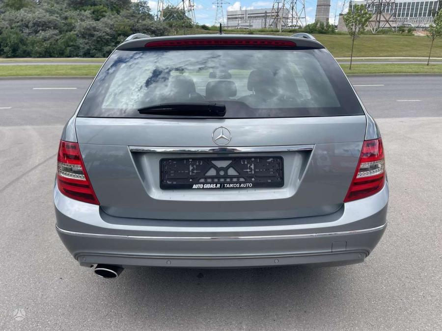 Pelēks Mercedes-Benz c-220 2013 Kauņa, ar dzinēja tilpumu 2.20 L un nobraukumu 278 tūkst. km par 5950 €, foto 13 vietnē AUTOMOTO.COM.LV