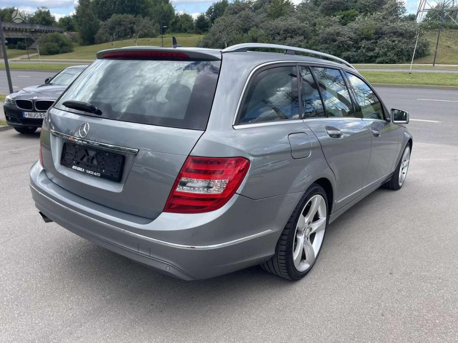Pelēks Mercedes-Benz c-220 2013 Kauņa, ar dzinēja tilpumu 2.20 L un nobraukumu 278 tūkst. km par 5950 €, foto 14 vietnē AUTOMOTO.COM.LV