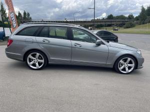 Pelēks Mercedes-Benz c-220 2013 Kauņa, ar dzinēja tilpumu 2.20 L un nobraukumu 278 tūkst. km par 5950 €, foto 17 vietnē AUTOMOTO.COM.LV