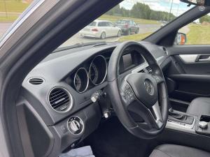 Pelēks Mercedes-Benz c-220 2013 Kauņa, ar dzinēja tilpumu 2.20 L un nobraukumu 278 tūkst. km par 5950 €, foto 19 vietnē AUTOMOTO.COM.LV