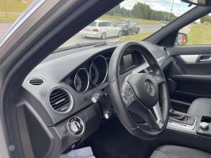 Grey Mercedes-Benz c-220 2013 in Kaunas, with an engine capacity of 2.14 L and mileage of 278 thousand km for 5950 €, photo 19 on AUTOMOTO.COM.LV