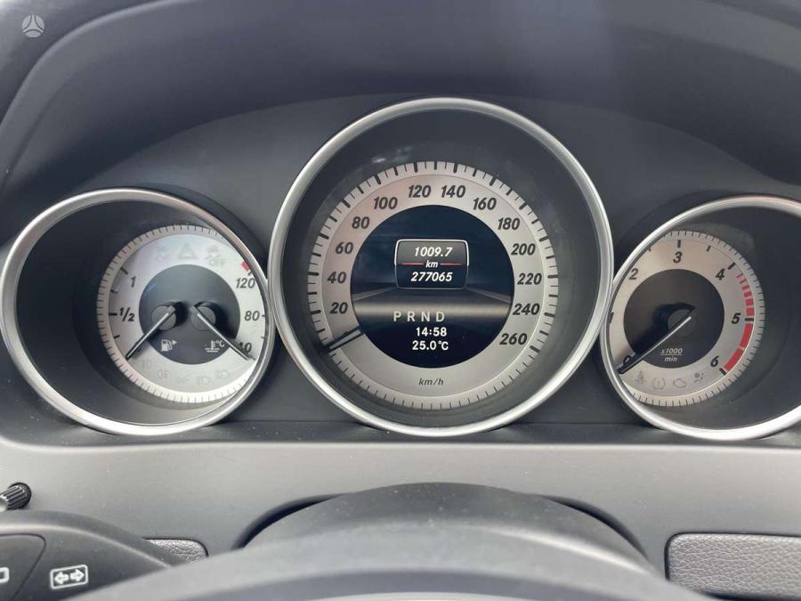 Grey Mercedes-Benz c-220 2013 in Kaunas, with an engine capacity of 2.14 L and mileage of 278 thousand km for 5950 €, photo 24 on AUTOMOTO.COM.LV