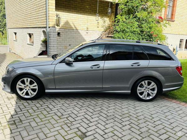 Pelēks Mercedes-Benz c-220 2013 Prienai, ar dzinēja tilpumu 2.20 L un nobraukumu 311 tūkst. km par 5499 €, foto 3 vietnē AUTOMOTO.COM.LV