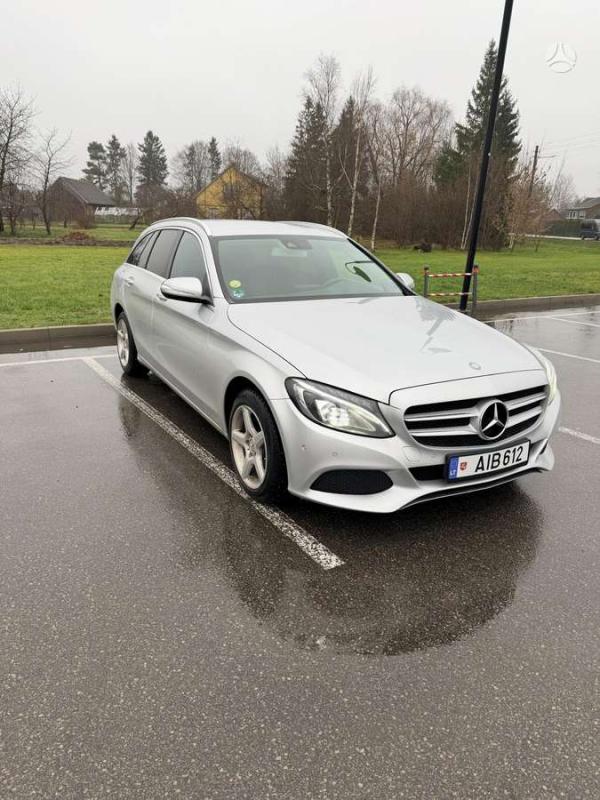 Grey Mercedes-Benz c-220 2014 in Klaipeda, with an engine capacity of 2.10 L and mileage of 31 thousand km for 10000 €, photo 1 on AUTOMOTO.COM.LV