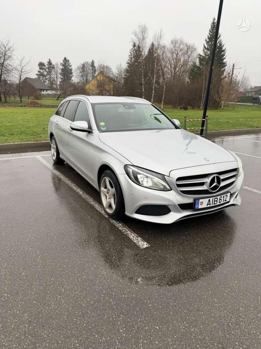 Pelēks Mercedes-Benz c-220 2014 Klaipėda, ar dzinēja tilpumu 2.10 L un nobraukumu 31 tūkst. km par 10000 €, foto 1 vietnē AUTOMOTO.COM.LV