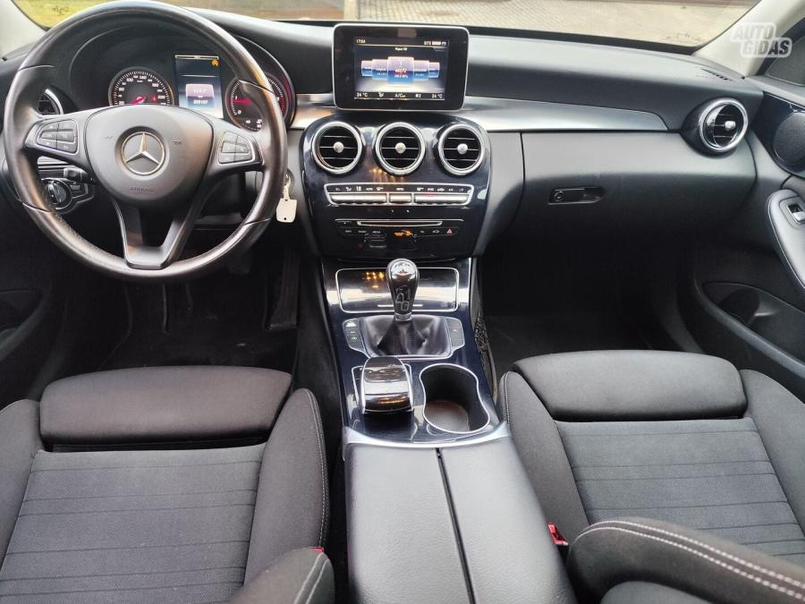 Grey Mercedes-Benz c-220 2014 in Marijampole, with an engine capacity of 2.10 L and mileage of 327 thousand km for 8800 €, photo 17 on AUTOMOTO.COM.LV