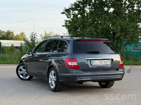 Pelēks Mercedes-Benz c-220 2014 Rīga, ar dzinēja tilpumu 2.00 L un nobraukumu 0 tūkst. km par 5850 €, foto 4 vietnē AUTOMOTO.COM.LV