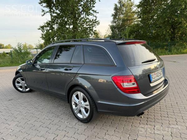 Pelēks Mercedes-Benz c-220 2014 Rīga, ar dzinēja tilpumu 2.00 L un nobraukumu 0 tūkst. km par 5850 €, foto 7 vietnē AUTOMOTO.COM.LV