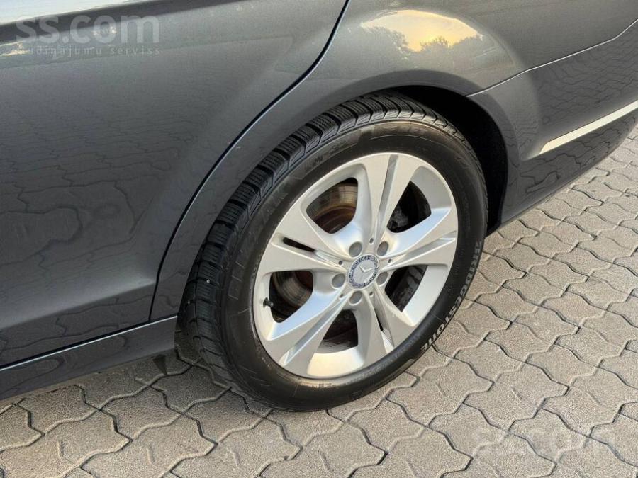 Pelēks Mercedes-Benz c-220 2014 Rīga, ar dzinēja tilpumu 2.00 L un nobraukumu 0 tūkst. km par 5850 €, foto 16 vietnē AUTOMOTO.COM.LV