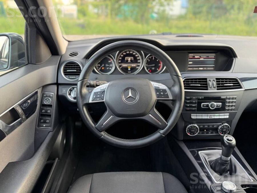 Pelēks Mercedes-Benz c-220 2014 Rīga, ar dzinēja tilpumu 2.00 L un nobraukumu 0 tūkst. km par 5850 €, foto 21 vietnē AUTOMOTO.COM.LV