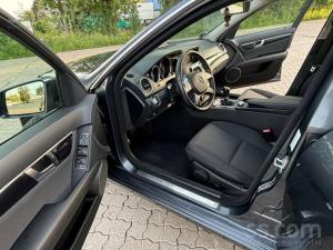 Pelēks Mercedes-Benz c-220 2014 Rīga, ar dzinēja tilpumu 2.00 L un nobraukumu 0 tūkst. km par 5850 €, foto 22 vietnē AUTOMOTO.COM.LV