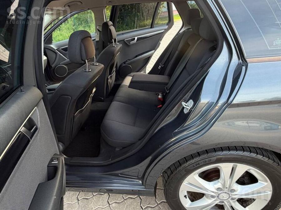 Pelēks Mercedes-Benz c-220 2014 Rīga, ar dzinēja tilpumu 2.00 L un nobraukumu 0 tūkst. km par 5850 €, foto 23 vietnē AUTOMOTO.COM.LV