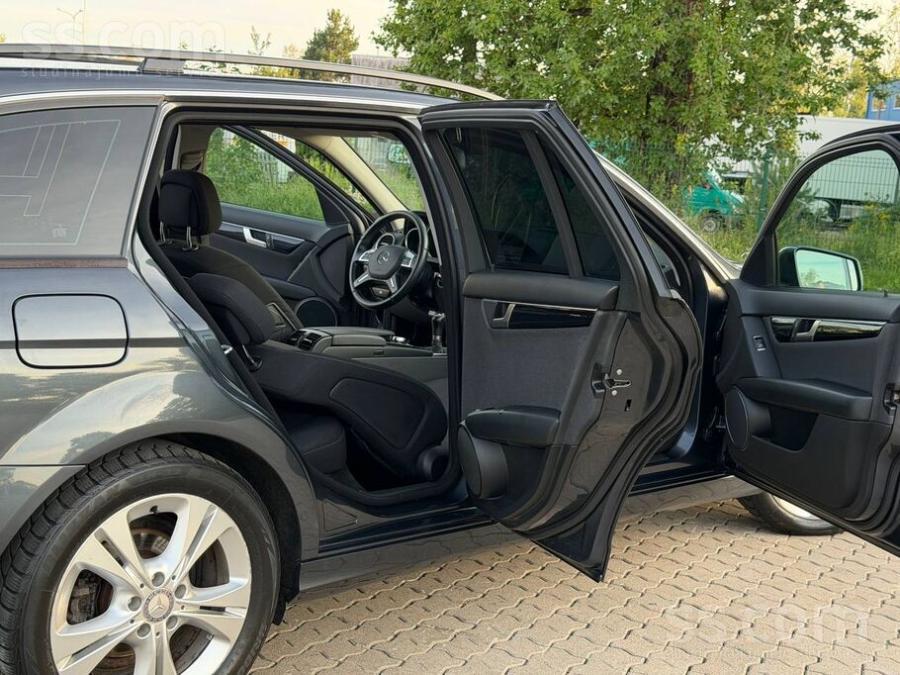 Pelēks Mercedes-Benz c-220 2014 Rīga, ar dzinēja tilpumu 2.00 L un nobraukumu 0 tūkst. km par 5850 €, foto 25 vietnē AUTOMOTO.COM.LV