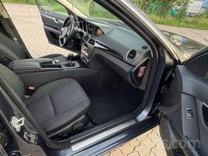 Pelēks Mercedes-Benz c-220 2014 Rīga, ar dzinēja tilpumu 2.00 L un nobraukumu 0 tūkst. km par 5850 €, foto 26 vietnē AUTOMOTO.COM.LV