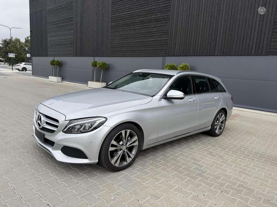 Pelēks Mercedes-Benz c-220 2014 Šauļi, ar dzinēja tilpumu 2.14 L un nobraukumu 203 tūkst. km par 8200 €, foto 1 vietnē AUTOMOTO.COM.LV