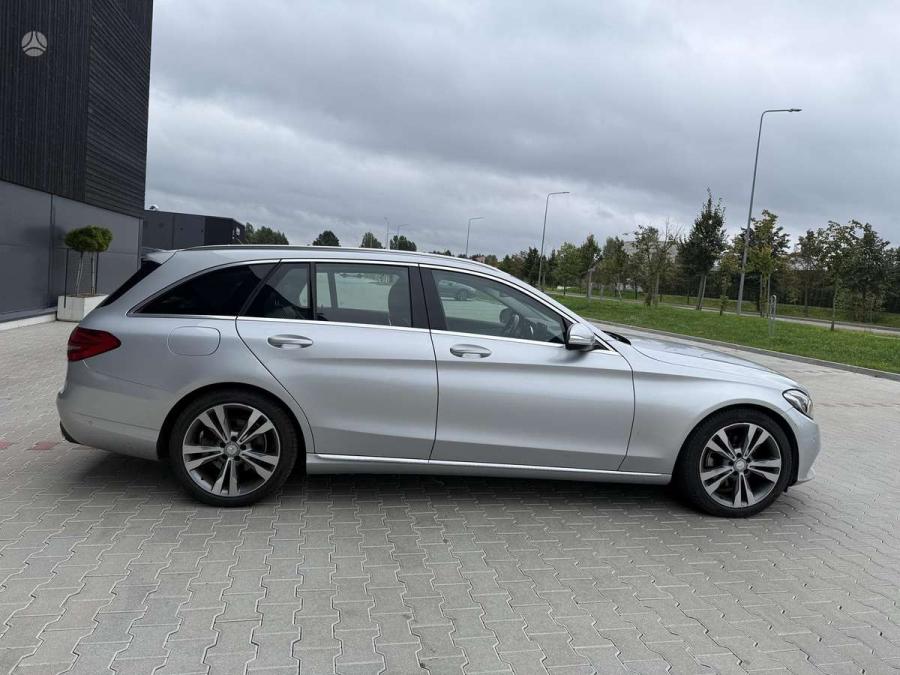 Pelēks Mercedes-Benz c-220 2014 Šauļi, ar dzinēja tilpumu 2.14 L un nobraukumu 203 tūkst. km par 8200 €, foto 5 vietnē AUTOMOTO.COM.LV