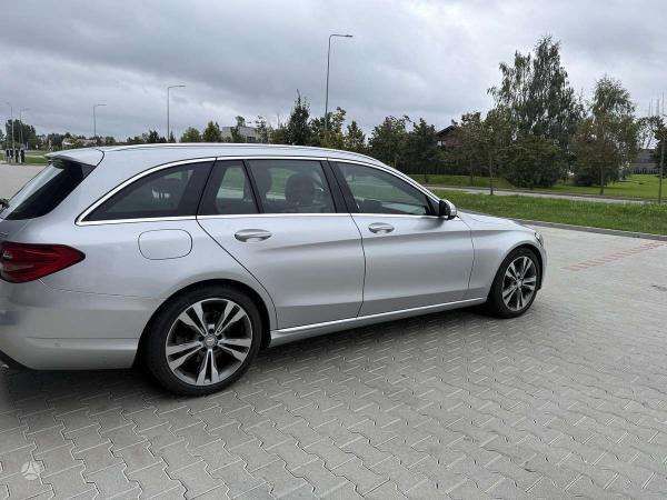Grey Mercedes-Benz c-220 2014 in Siauliai, with an engine capacity of 2.14 L and mileage of 203 thousand km for 8200 €, photo 6 on AUTOMOTO.COM.LV