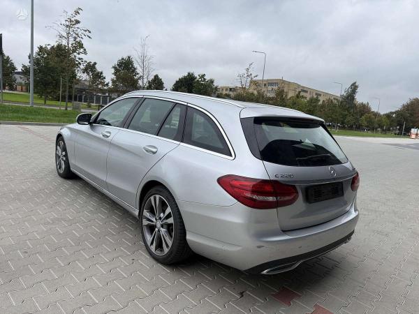 Grey Mercedes-Benz c-220 2014 in Siauliai, with an engine capacity of 2.14 L and mileage of 203 thousand km for 8200 €, photo 7 on AUTOMOTO.COM.LV