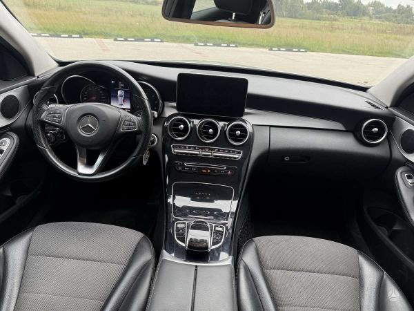Grey Mercedes-Benz c-220 2014 in Siauliai, with an engine capacity of 2.14 L and mileage of 203 thousand km for 8200 €, photo 10 on AUTOMOTO.COM.LV